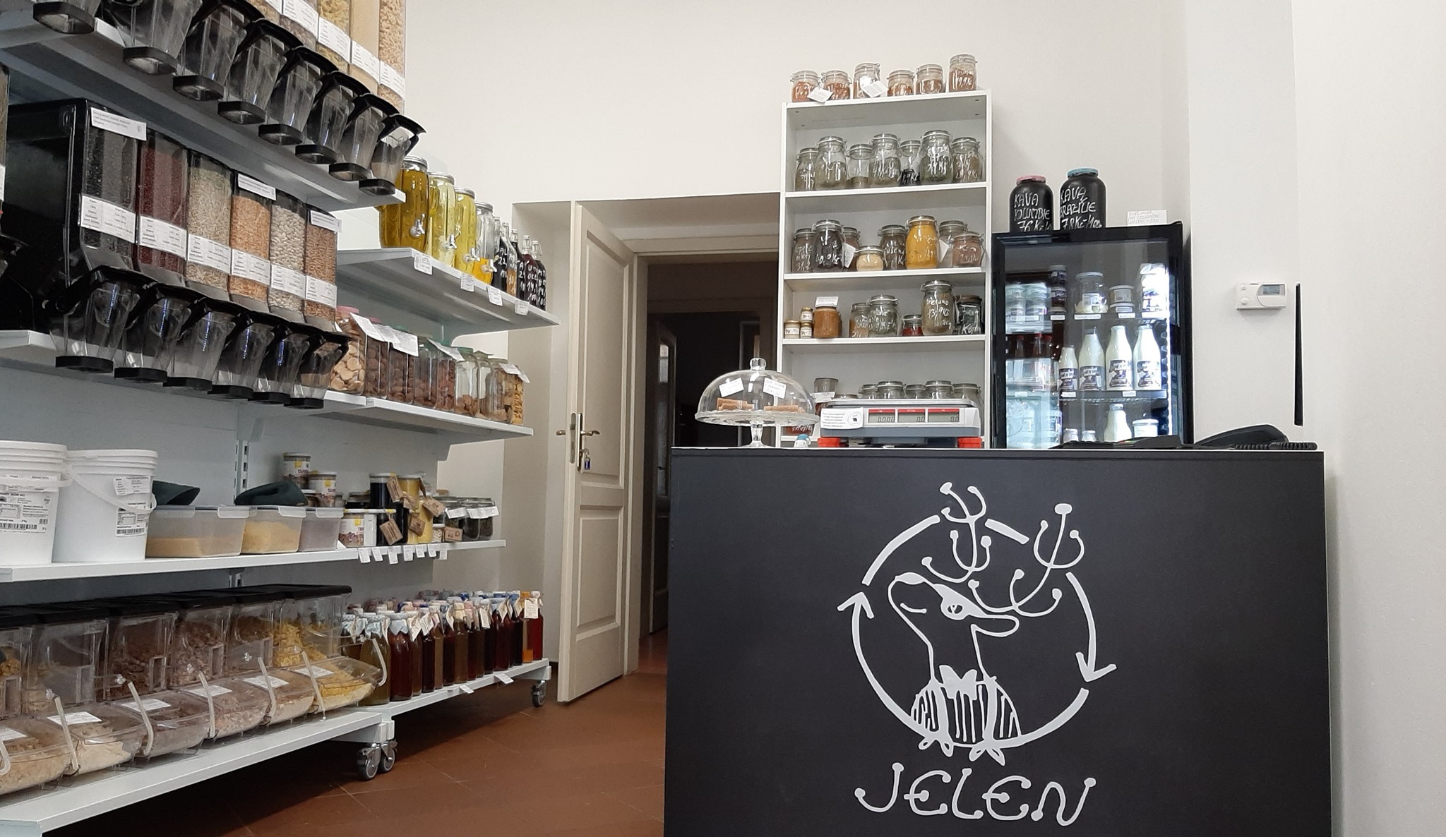 Bezobalový obchod Bezobalový koloniál Jelen Praha 4