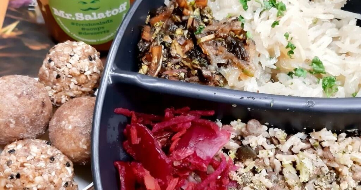 Veganské menu hlavní chod s polévkou